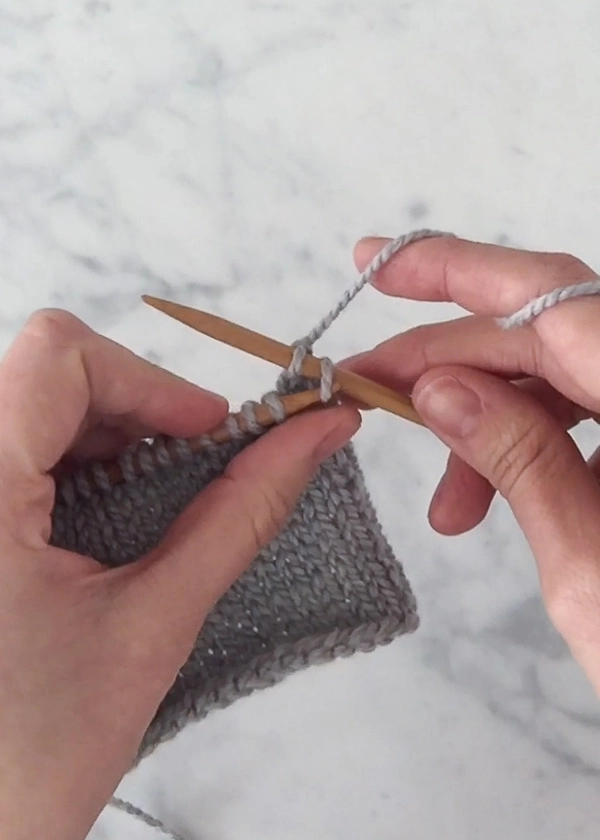 Basic Bind Off: Step-By-Step Knitting Instructions