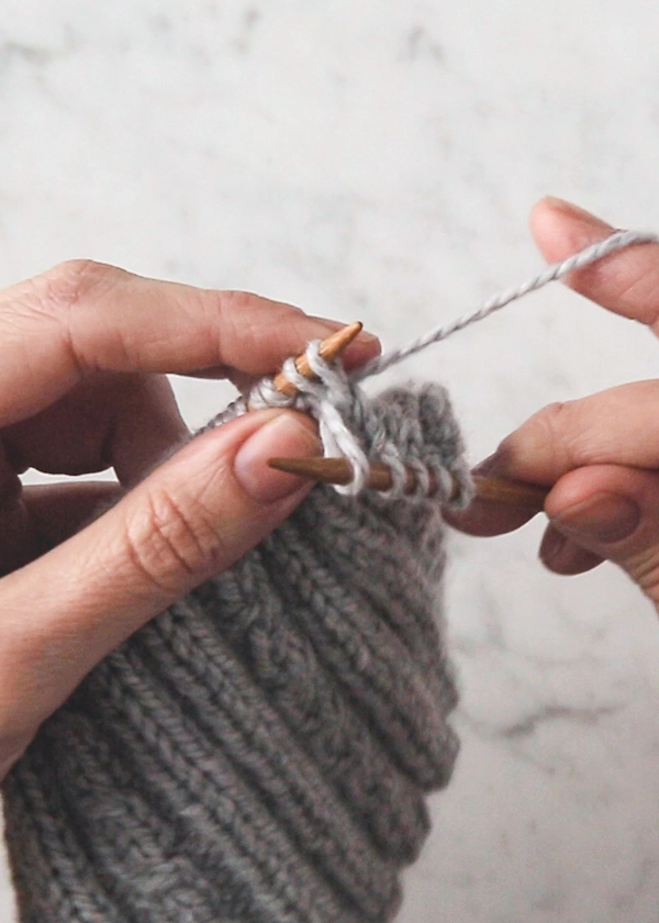 Right and Left Twist Tutorial: Step-By-Step Knitting Instructions