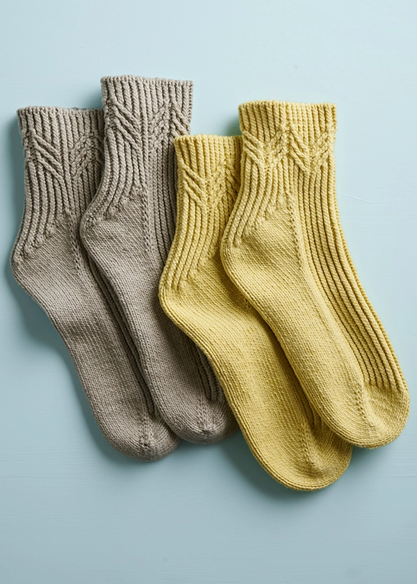 House Socks: Free Sock Knitting Pattern