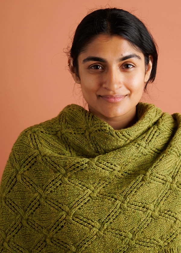 Climbing Rose Wrap: Free Wrap Knitting Pattern